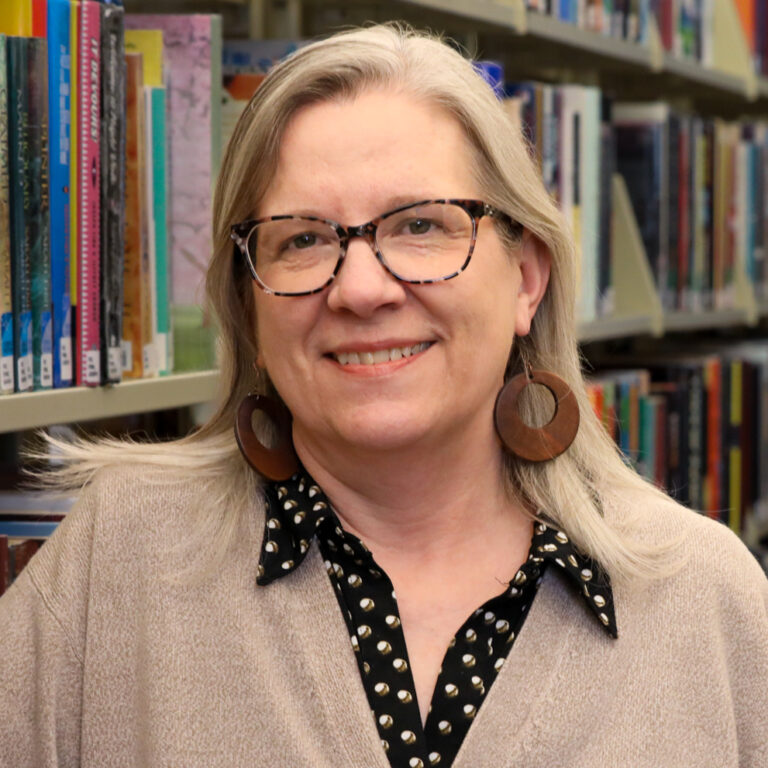 Thank you for 22 years of service, Amy Waters! - Glen Ellyn Public Library