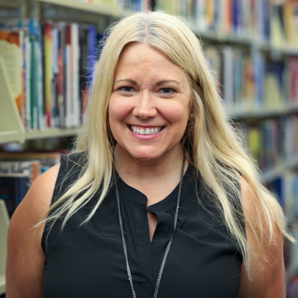 Welcome Glen Ellyn Library Foundation Development Officer Carrie Gowans! - Glen Ellyn Public Library